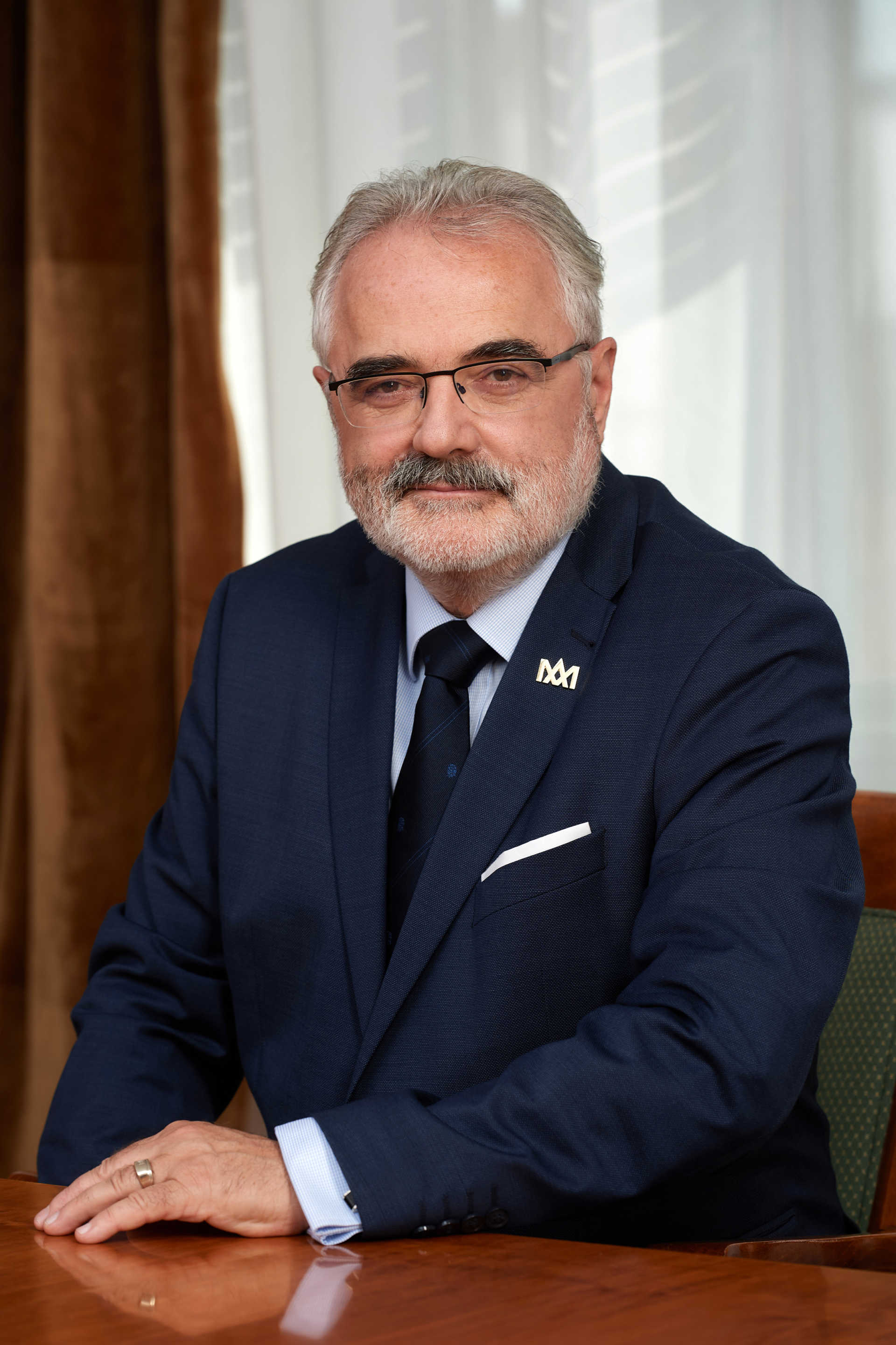 Bugár Csaba: A Kincstár olyan, mint a fociban a jó bíró: akkor végzi ...